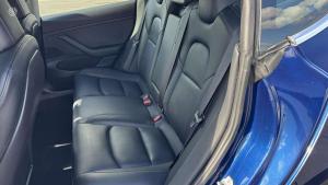 Blue Tesla Model 3 2020 in Vilnius, with an engine capacity of 0.00 L and mileage of 191 thousand km for 18500 €, photo 13 on AUTOMOTO.COM.LV