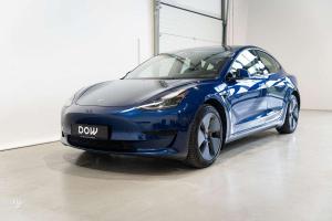 Blue Tesla Model 3 2021 in Vilnius, with an engine capacity of 0.00 L and mileage of 63 thousand km for 22500 €, photo 3 on AUTOMOTO.COM.LV