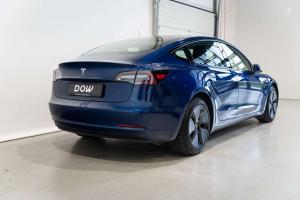 Blue Tesla Model 3 2021 in Vilnius, with an engine capacity of 0.00 L and mileage of 63 thousand km for 22500 €, photo 6 on AUTOMOTO.COM.LV