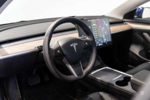 Blue Tesla Model 3 2021 in Vilnius, with an engine capacity of 0.00 L and mileage of 63 thousand km for 22500 €, photo 10 on AUTOMOTO.COM.LV