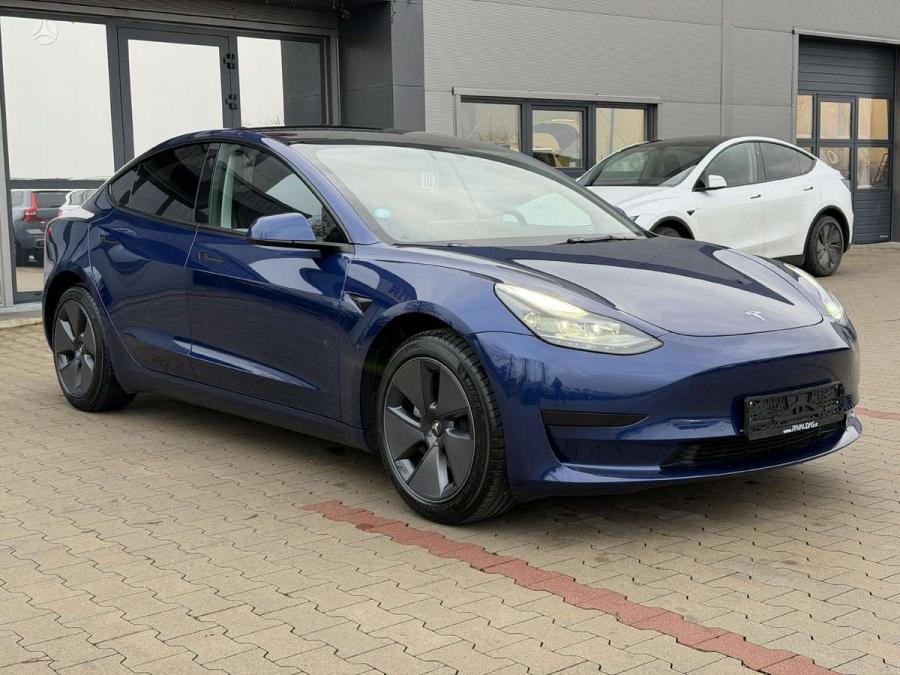 Zils Tesla Model 3 2022 Šauļi, ar dzinēja tilpumu 0.00 L un nobraukumu 63 tūkst. km par 25990 €, foto 2 vietnē AUTOMOTO.COM.LV