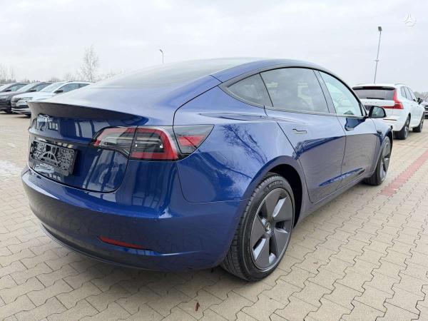 Zils Tesla Model 3 2022 Šauļi, ar dzinēja tilpumu 0.00 L un nobraukumu 63 tūkst. km par 25990 €, foto 10 vietnē AUTOMOTO.COM.LV