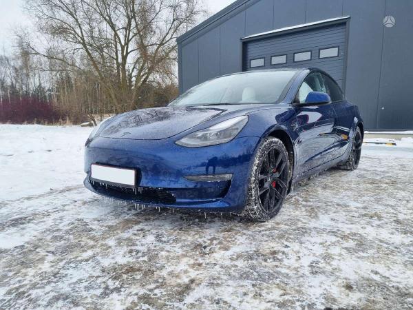 Zils Tesla Model 3 2022 Marijampole, ar dzinēja tilpumu 0.00 L un nobraukumu 107 tūkst. km par 23900 €, foto 1 vietnē AUTOMOTO.COM.LV