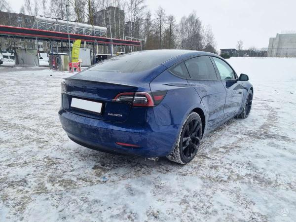 Zils Tesla Model 3 2022 Marijampole, ar dzinēja tilpumu 0.00 L un nobraukumu 107 tūkst. km par 23900 €, foto 9 vietnē AUTOMOTO.COM.LV
