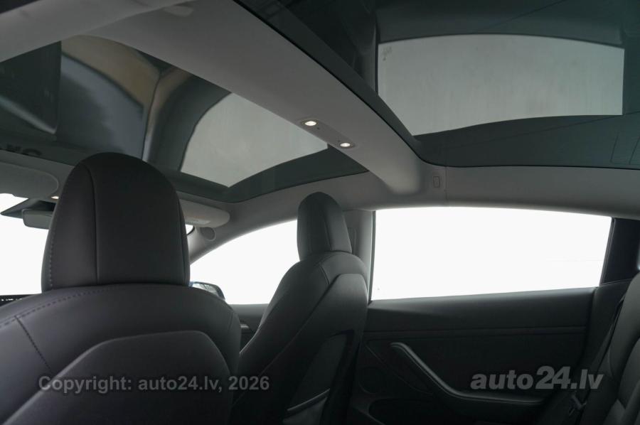 Zils Tesla Model 3 2023 Tallina, ar dzinēja tilpumu 0.00 L un nobraukumu 67 tūkst. km par 99000 €, foto 19 vietnē AUTOMOTO.COM.LV