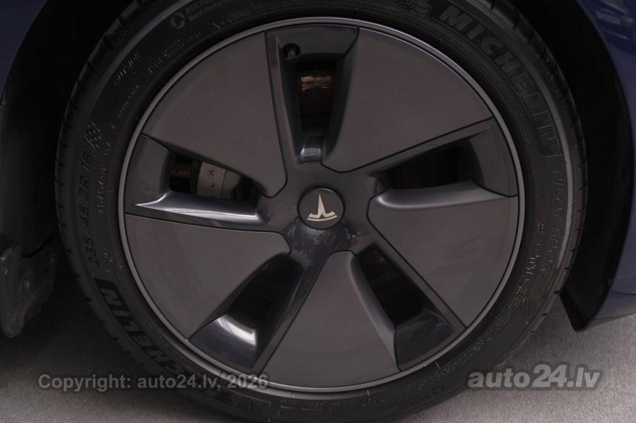 Zils Tesla Model 3 2023 Tallina, ar dzinēja tilpumu 0.00 L un nobraukumu 67 tūkst. km par 99000 €, foto 20 vietnē AUTOMOTO.COM.LV