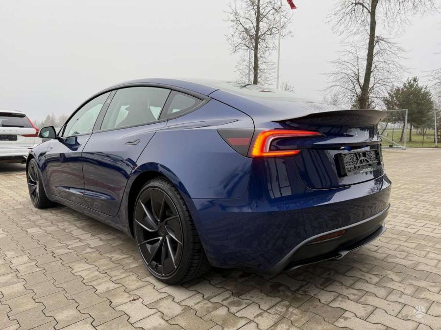 Zils Tesla Model 3 2024 Šauļi, ar dzinēja tilpumu 0.00 L un nobraukumu 7 tūkst. km par 52990 €, foto 8 vietnē AUTOMOTO.COM.LV
