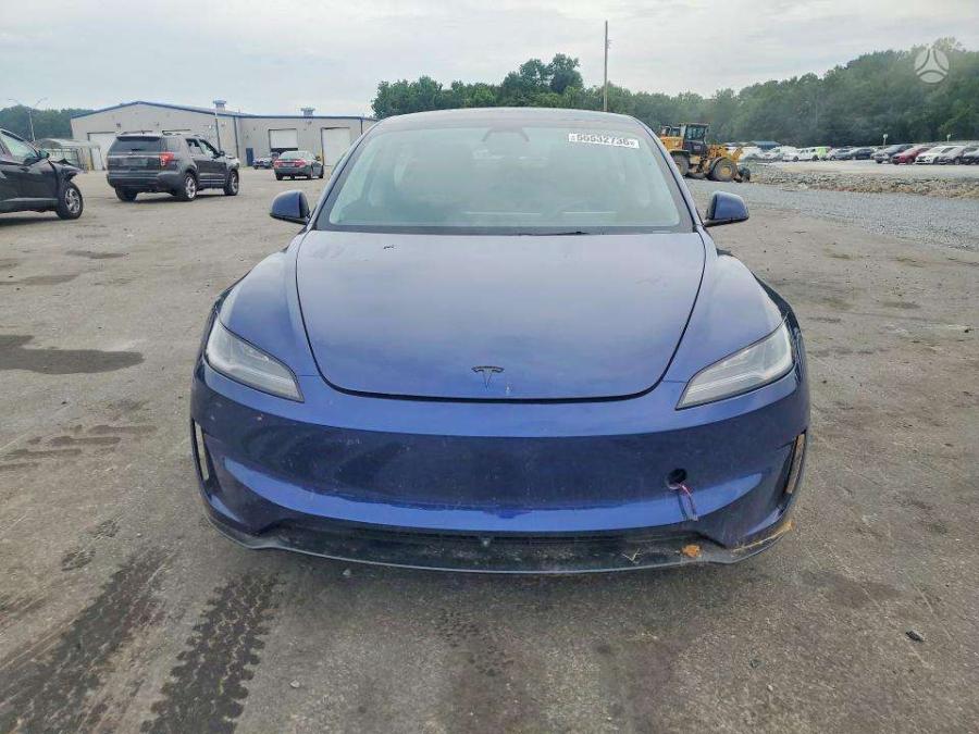 Zils Tesla Model 3 2024 Klaipėda, ar dzinēja tilpumu 0.00 L un nobraukumu 39 tūkst. km par 18500 €, foto 3 vietnē AUTOMOTO.COM.LV