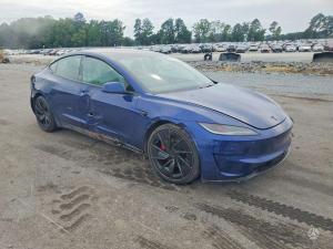 Zils Tesla Model 3 2024 Klaipėda, ar dzinēja tilpumu 0.00 L un nobraukumu 39 tūkst. km par 18500 €, foto 5 vietnē AUTOMOTO.COM.LV