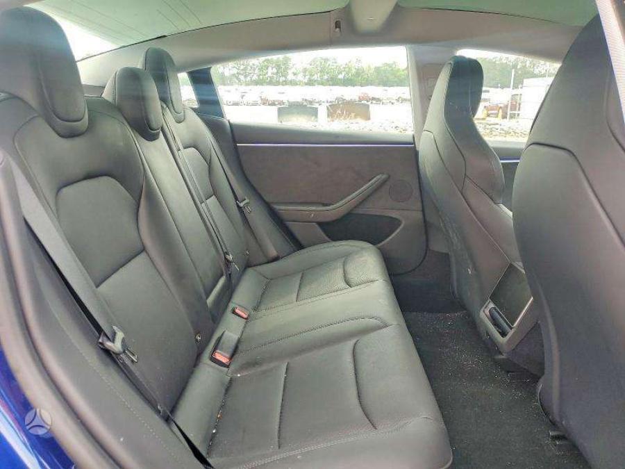 Zils Tesla Model 3 2024 Klaipėda, ar dzinēja tilpumu 0.00 L un nobraukumu 39 tūkst. km par 18500 €, foto 8 vietnē AUTOMOTO.COM.LV