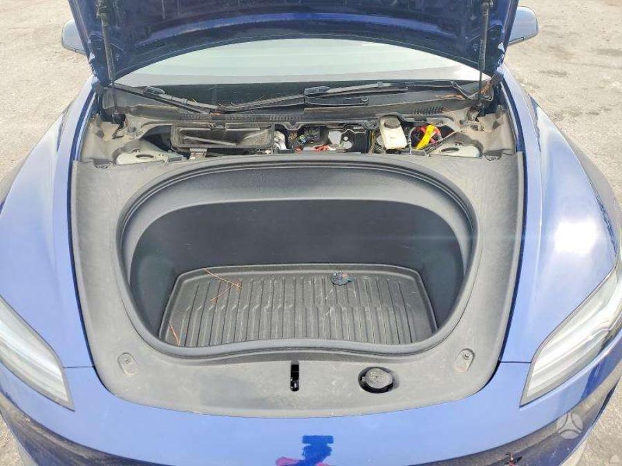 Zils Tesla Model 3 2024 Klaipėda, ar dzinēja tilpumu 0.00 L un nobraukumu 39 tūkst. km par 18500 €, foto 12 vietnē AUTOMOTO.COM.LV