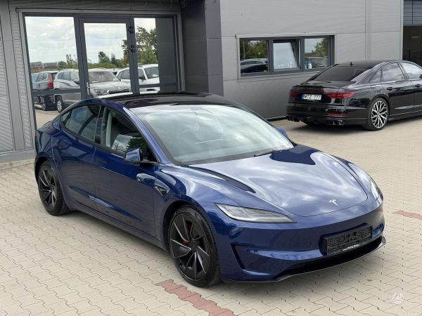Zils Tesla Model 3 2024 Šauļi, ar dzinēja tilpumu 0.00 L un nobraukumu 15 tūkst. km par 51990 €, foto 3 vietnē AUTOMOTO.COM.LV