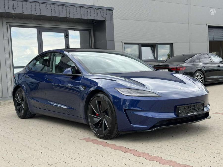 Zils Tesla Model 3 2024 Šauļi, ar dzinēja tilpumu 0.00 L un nobraukumu 15 tūkst. km par 51990 €, foto 3 vietnē AUTOMOTO.COM.LV
