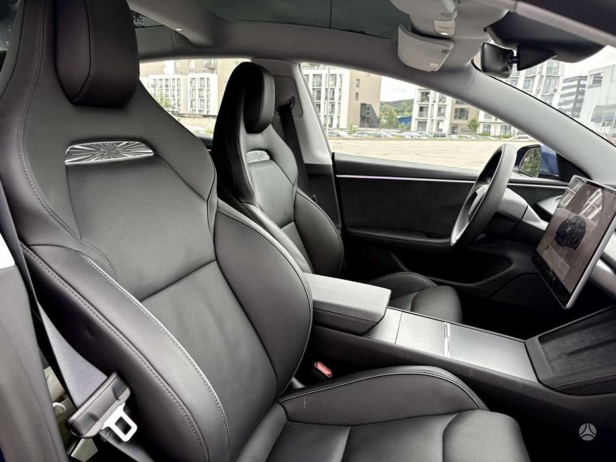 Zils Tesla Model 3 2025 Viļņa, ar dzinēja tilpumu 0.00 L un nobraukumu 8 tūkst. km par 43100 €, foto 8 vietnē AUTOMOTO.COM.LV