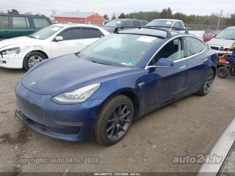 Zils Tesla Model 3 2018 Tallina, ar dzinēja tilpumu 0.00 L un nobraukumu 164 tūkst. km par 15000 €, foto 1 vietnē AUTOMOTO.COM.LV