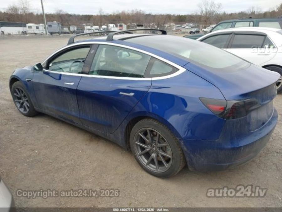Zils Tesla Model 3 2018 Tallina, ar dzinēja tilpumu 0.00 L un nobraukumu 164 tūkst. km par 15000 €, foto 2 vietnē AUTOMOTO.COM.LV