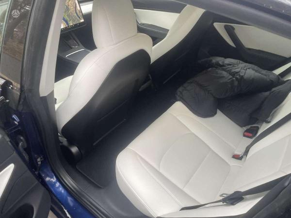 Blue Tesla Model 3 2019 in Kaunas, with an engine capacity of 0.00 L and mileage of 83 thousand km for 22500 €, photo 11 on AUTOMOTO.COM.LV