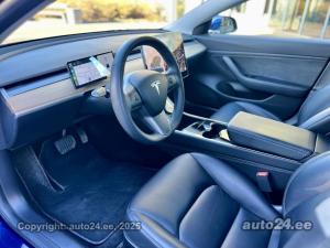 Blue Tesla Model 3 2019 in Tartu, with an engine capacity of 0.00 L and mileage of 140 thousand km for 23999 €, photo 9 on AUTOMOTO.COM.LV