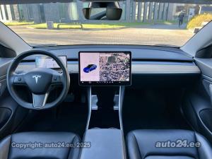 Blue Tesla Model 3 2019 in Tartu, with an engine capacity of 0.00 L and mileage of 140 thousand km for 23999 €, photo 13 on AUTOMOTO.COM.LV