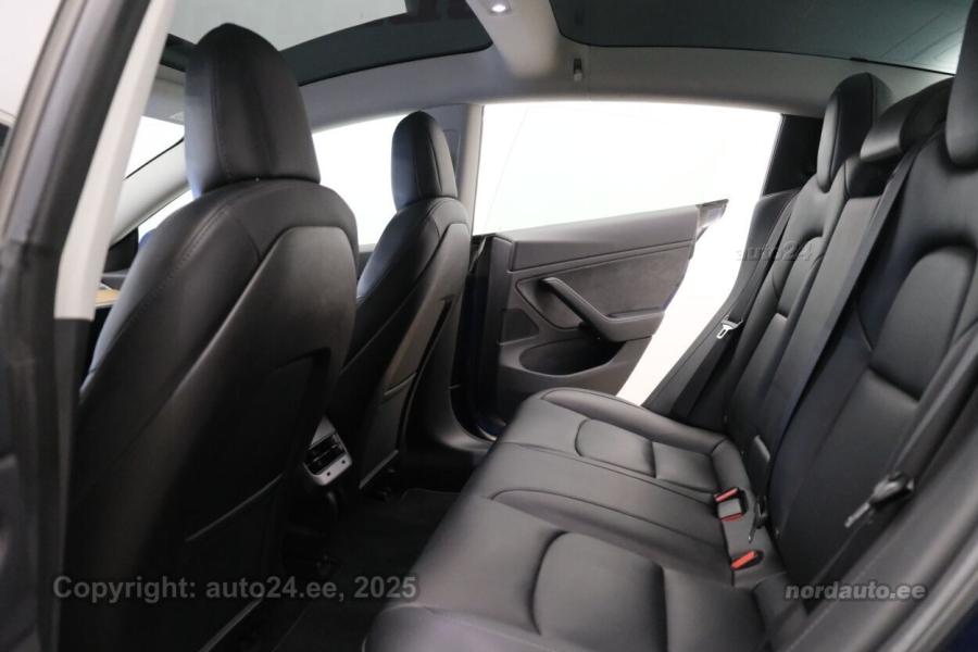 Zils Tesla Model 3 2019 Tallina, ar dzinēja tilpumu 0.00 L un nobraukumu 158 tūkst. km par 22900 €, foto 6 vietnē AUTOMOTO.COM.LV