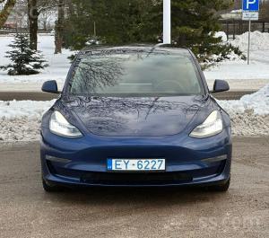 Blue Tesla Model 3 2019 in Riga, with an engine capacity of 0.00 L and mileage of 86 thousand km for 21950 €, photo 8 on AUTOMOTO.COM.LV
