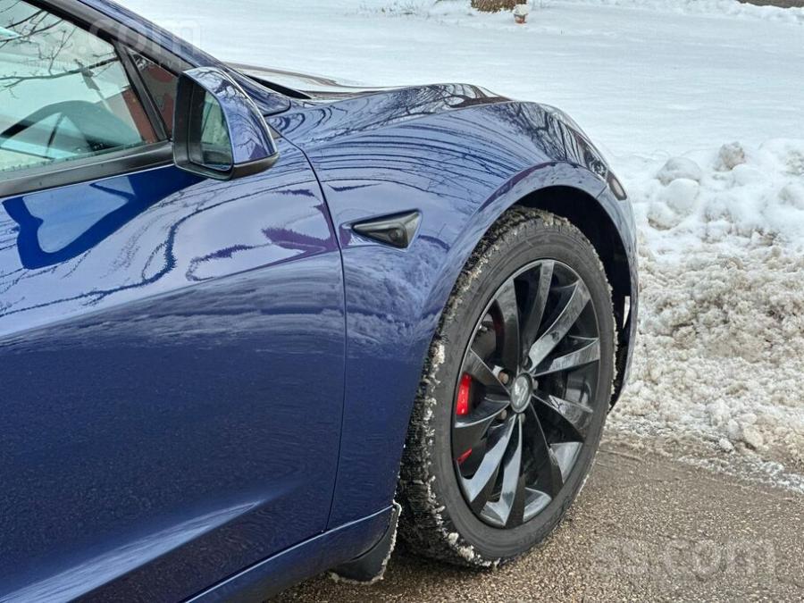 Blue Tesla Model 3 2019 in Riga, with an engine capacity of 0.00 L and mileage of 86 thousand km for 21950 €, photo 29 on AUTOMOTO.COM.LV