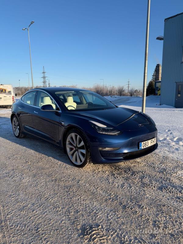Zils Tesla Model 3 2019 Tallina, ar dzinēja tilpumu 0.00 L un nobraukumu 104 tūkst. km par 23499 €, foto 1 vietnē AUTOMOTO.COM.LV