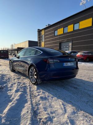 Blue Tesla Model 3 2019 in Tallinn, with an engine capacity of 0.00 L and mileage of 104 thousand km for 23499 €, photo 3 on AUTOMOTO.COM.LV