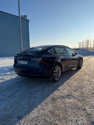 Blue Tesla Model 3 2019 in Tallinn, with an engine capacity of 0.00 L and mileage of 104 thousand km for 23499 €, photo 4 on AUTOMOTO.COM.LV