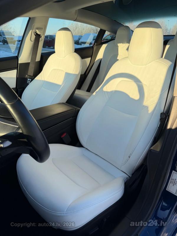 Zils Tesla Model 3 2019 Tallina, ar dzinēja tilpumu 0.00 L un nobraukumu 104 tūkst. km par 23499 €, foto 7 vietnē AUTOMOTO.COM.LV