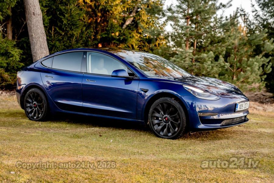 Blue Tesla Model 3 2019 in Parnu, with an engine capacity of 0.00 L and mileage of 86 thousand km for 22500 €, photo 3 on AUTOMOTO.COM.LV