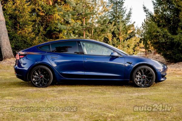 Blue Tesla Model 3 2019 in Parnu, with an engine capacity of 0.00 L and mileage of 86 thousand km for 22500 €, photo 6 on AUTOMOTO.COM.LV
