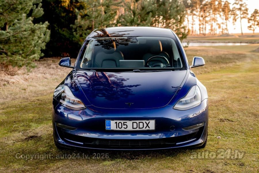 Blue Tesla Model 3 2019 in Parnu, with an engine capacity of 0.00 L and mileage of 86 thousand km for 22500 €, photo 8 on AUTOMOTO.COM.LV