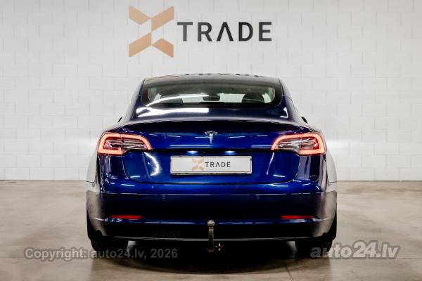 Zils Tesla Model 3 2019 Pērnava, ar dzinēja tilpumu 0.00 L un nobraukumu 169 tūkst. km par 16990 €, foto 4 vietnē AUTOMOTO.COM.LV