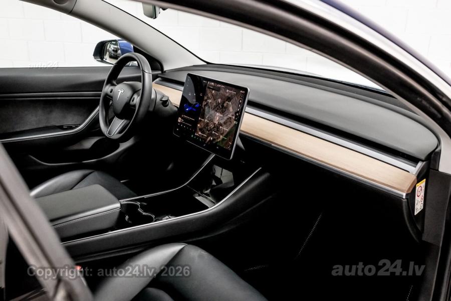 Zils Tesla Model 3 2019 Pērnava, ar dzinēja tilpumu 0.00 L un nobraukumu 169 tūkst. km par 16990 €, foto 15 vietnē AUTOMOTO.COM.LV