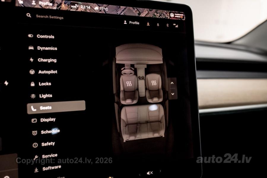Zils Tesla Model 3 2019 Pērnava, ar dzinēja tilpumu 0.00 L un nobraukumu 169 tūkst. km par 16990 €, foto 24 vietnē AUTOMOTO.COM.LV