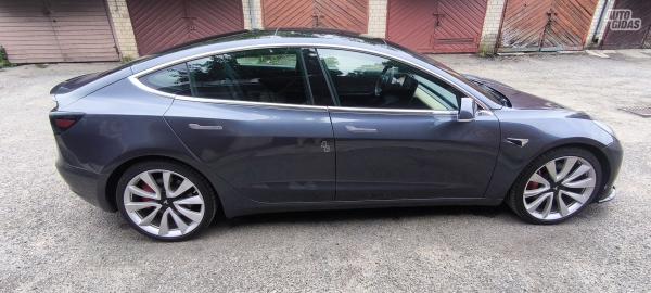 Blue Tesla Model 3 2019 in Kaunas, with an engine capacity of 0.00 L and mileage of 108 thousand km for 19400 €, photo 6 on AUTOMOTO.COM.LV
