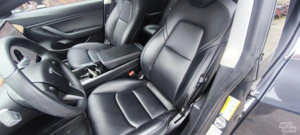Blue Tesla Model 3 2019 in Kaunas, with an engine capacity of 0.00 L and mileage of 108 thousand km for 19400 €, photo 10 on AUTOMOTO.COM.LV