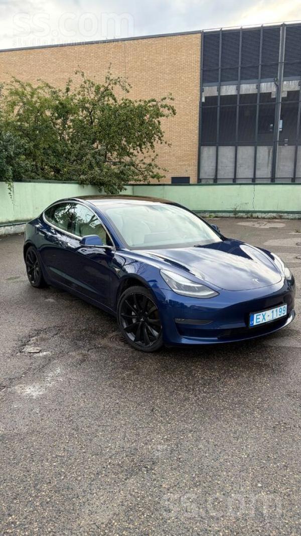 Zils Tesla Model 3 2019 Ogre, ar dzinēja tilpumu 0.00 L un nobraukumu 107 tūkst. km par 20500 €, foto 4 vietnē AUTOMOTO.COM.LV