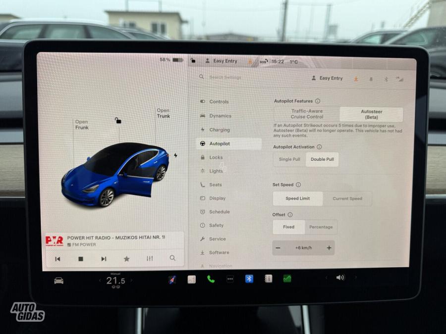 Blue Tesla Model 3 2020 in Vilnius, with an engine capacity of 0.00 L and mileage of 182 thousand km for 18950 €, photo 22 on AUTOMOTO.COM.LV