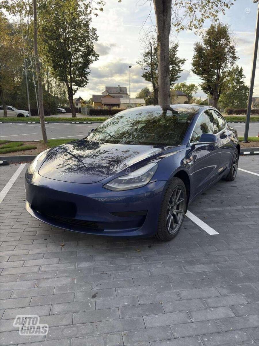 Zils Tesla Model 3 2020 Kauņa, ar dzinēja tilpumu 0.00 L un nobraukumu 189 tūkst. km par 15800 €, foto 1 vietnē AUTOMOTO.COM.LV