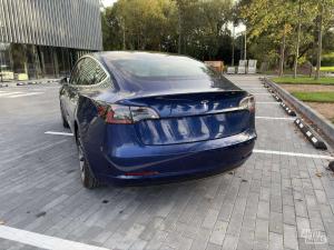 Zils Tesla Model 3 2020 Kauņa, ar dzinēja tilpumu 0.00 L un nobraukumu 189 tūkst. km par 15800 €, foto 3 vietnē AUTOMOTO.COM.LV