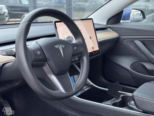 Zils Tesla Model 3 2020 Viļņa, ar dzinēja tilpumu 0.00 L un nobraukumu 182 tūkst. km par 18950 €, foto 10 vietnē AUTOMOTO.COM.LV