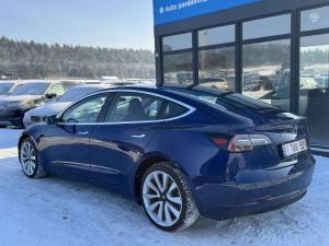 Blue Tesla Model 3 2020 in Vilnius, with an engine capacity of 0.00 L and mileage of 182 thousand km for 18950 €, photo 3 on AUTOMOTO.COM.LV