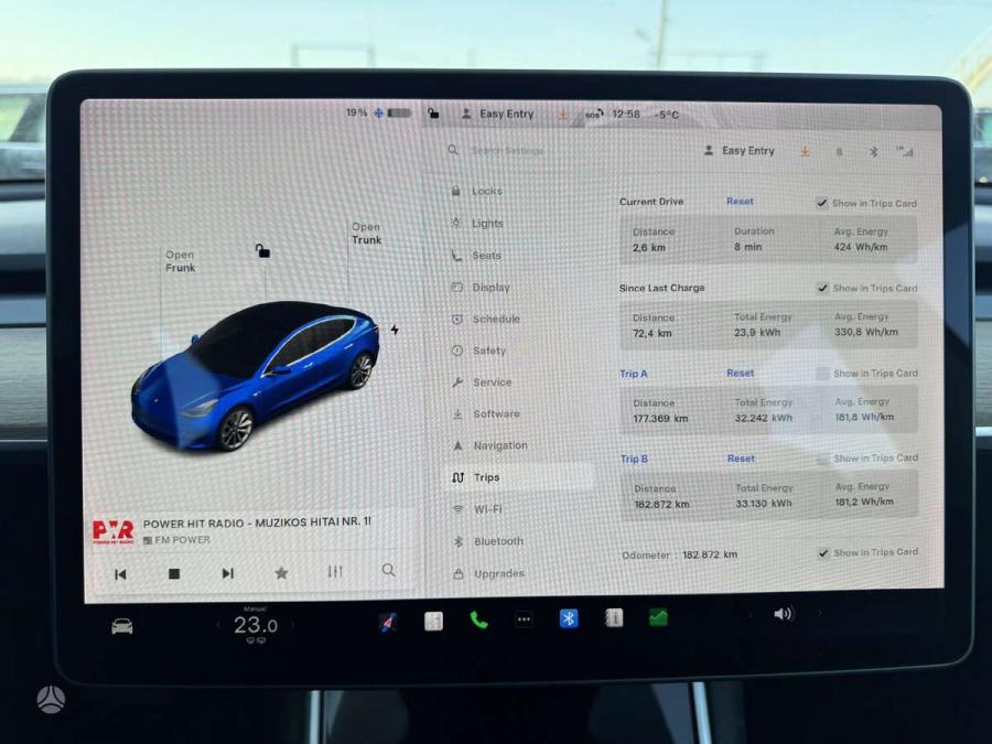 Blue Tesla Model 3 2020 in Vilnius, with an engine capacity of 0.00 L and mileage of 182 thousand km for 18950 €, photo 18 on AUTOMOTO.COM.LV