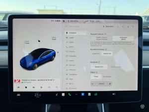 Blue Tesla Model 3 2020 in Vilnius, with an engine capacity of 0.00 L and mileage of 182 thousand km for 18950 €, photo 20 on AUTOMOTO.COM.LV