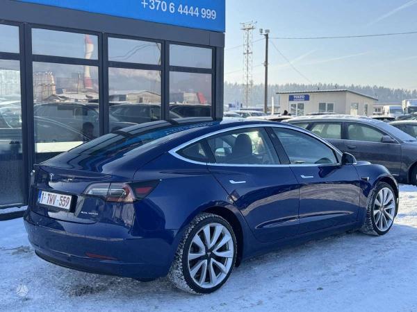Zils Tesla Model 3 2020 Viļņa, ar dzinēja tilpumu 0.00 L un nobraukumu 182 tūkst. km par 18950 €, foto 4 vietnē AUTOMOTO.COM.LV
