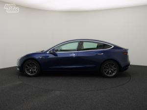 Blue Tesla Model 3 2020 in Vilnius, with an engine capacity of 0.00 L and mileage of 161 thousand km for 18699 €, photo 6 on AUTOMOTO.COM.LV