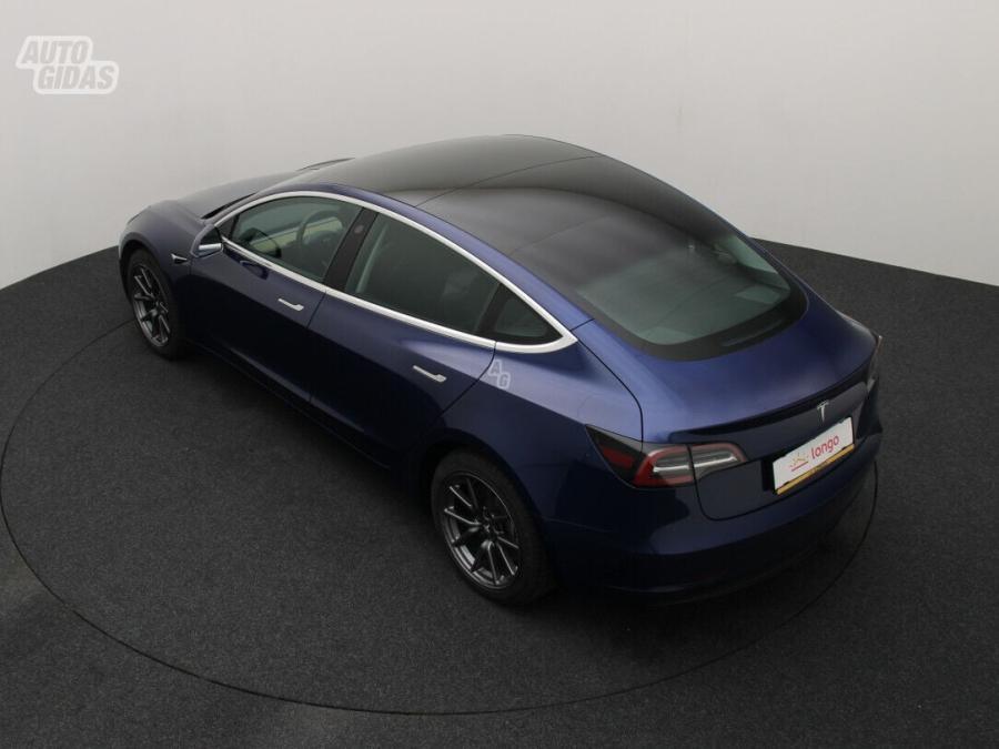 Blue Tesla Model 3 2020 in Vilnius, with an engine capacity of 0.00 L and mileage of 161 thousand km for 18699 €, photo 12 on AUTOMOTO.COM.LV