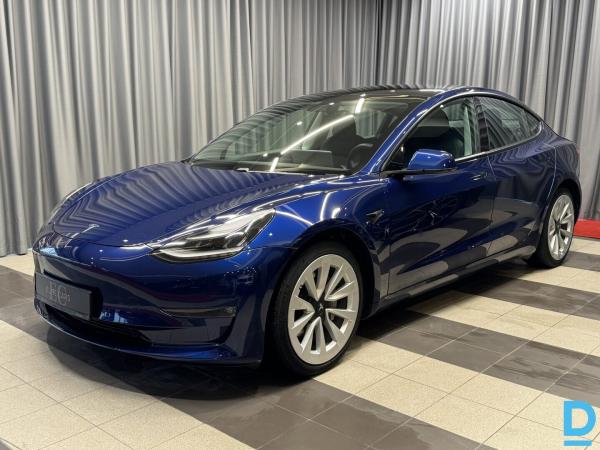 Blue Tesla Model 3 2020 in Marupe, with an engine capacity of 0.00 L and mileage of 103 thousand km for 24990 €, photo 1 on AUTOMOTO.COM.LV